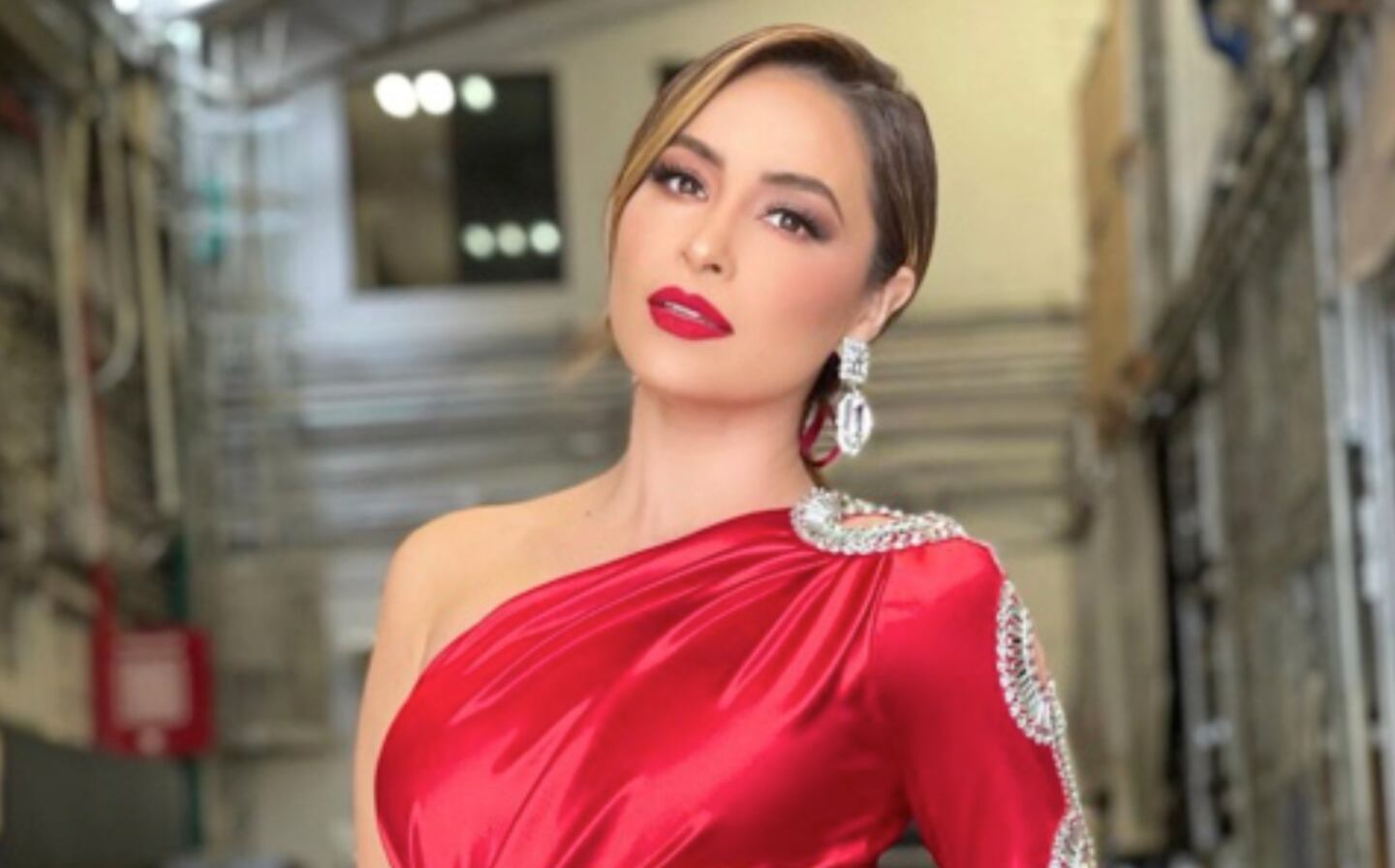 Cynthia Rodríguez cumple 38 años y comparte su delicioso pastel – Tiempo X