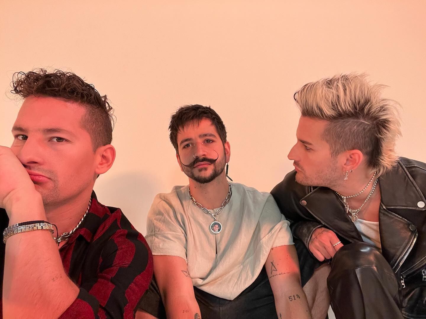 "Casi de sangre": Mau y Ricky felicitan a Camilo en su cumpleaños ...